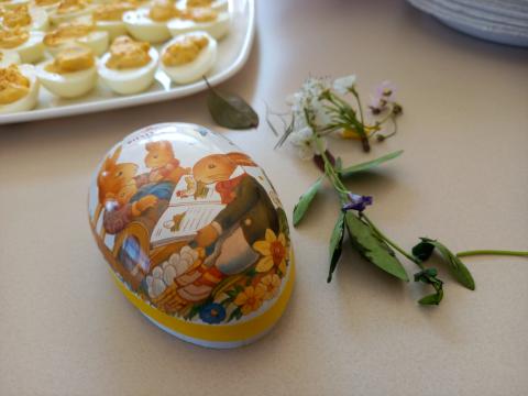 Easter/Passover tea time | Center for Advanced Biotechnology and Medicine
